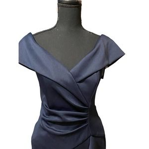 Xscape | Dresses | Xscape Gown Long Maxi Dress Womens 4 Patti Off ...